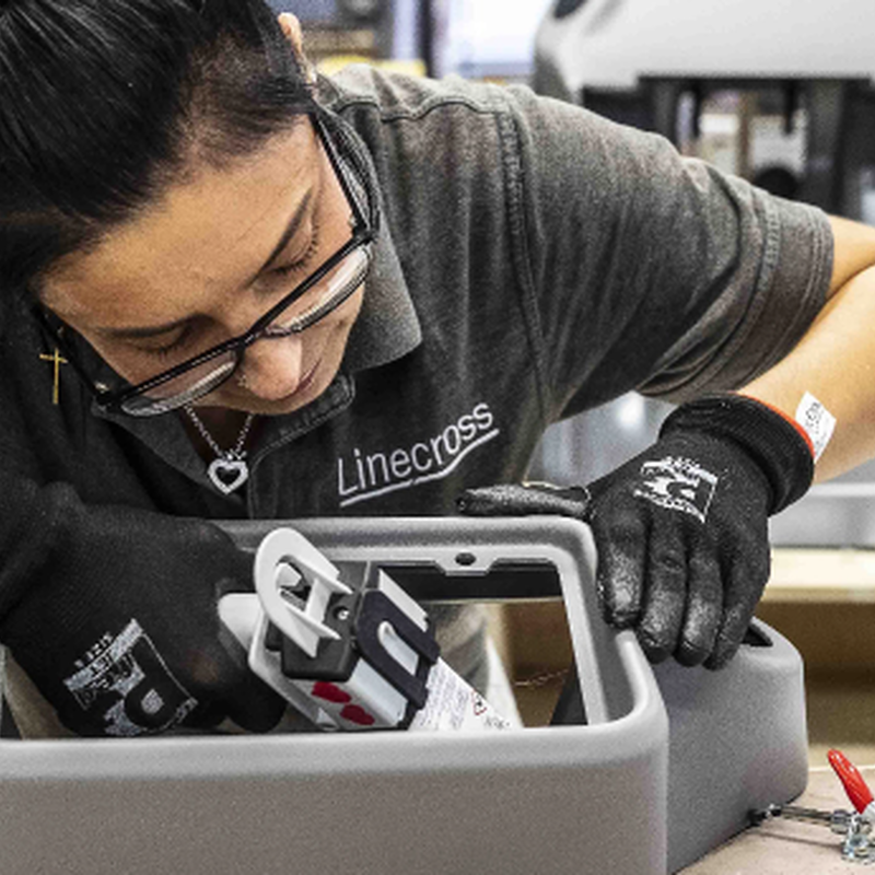 Automotive - Linecross